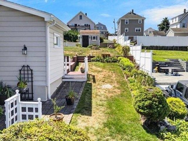 house with 2 bedroom, Revere MA ES105060666
