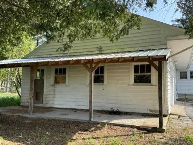 house with 2 bedroom, Richford VT ES105232603