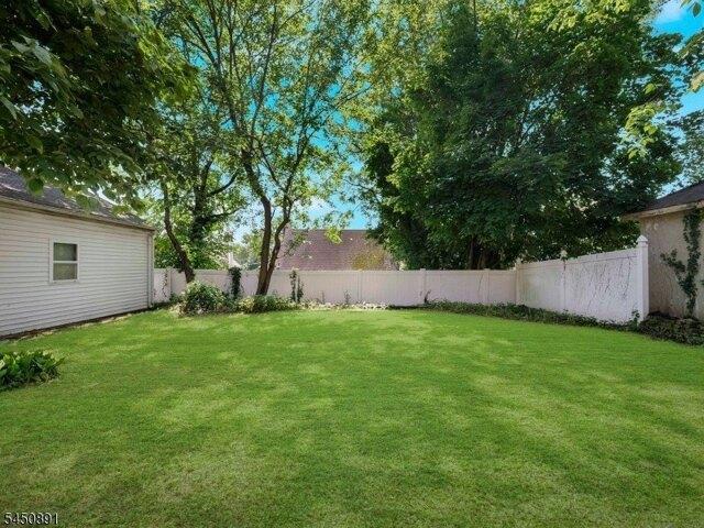house with 2 bedroom, Ridgefield NJ ES105173828
