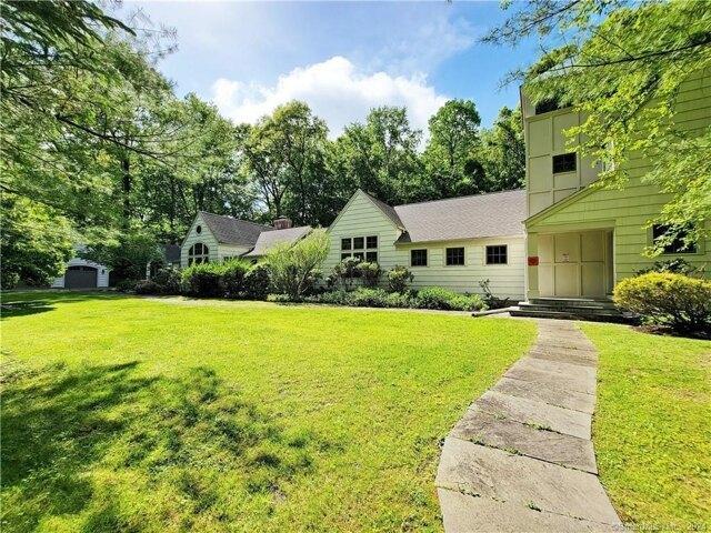 house with 2 bedroom, Ridgefield CT ES104407292