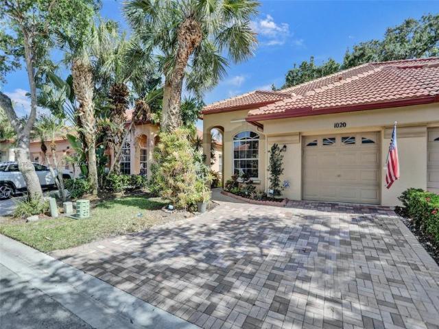 house with 2 bedroom, Riviera Beach Fl FL DS102661338