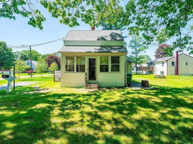 house with 2 bedroom, Rochester NH DLS103037472