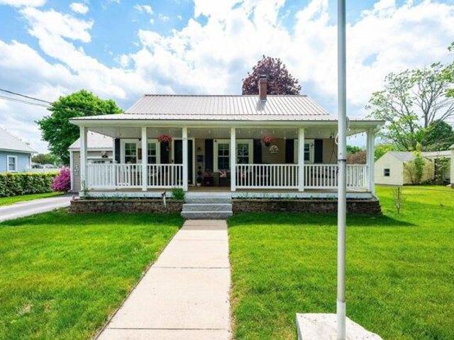 house with 2 bedroom, Rochester NH DLS103033309