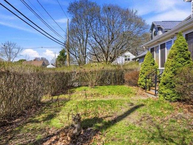 house with 2 bedroom, Rochester NH DS102119178