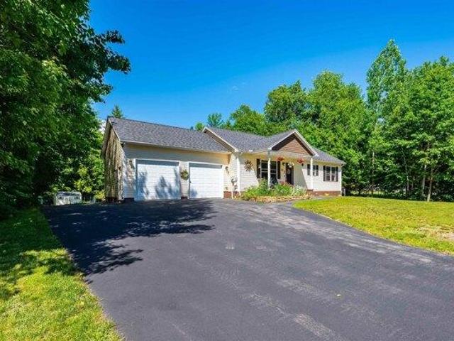 house with 2 bedroom, Rochester NH DS103849704