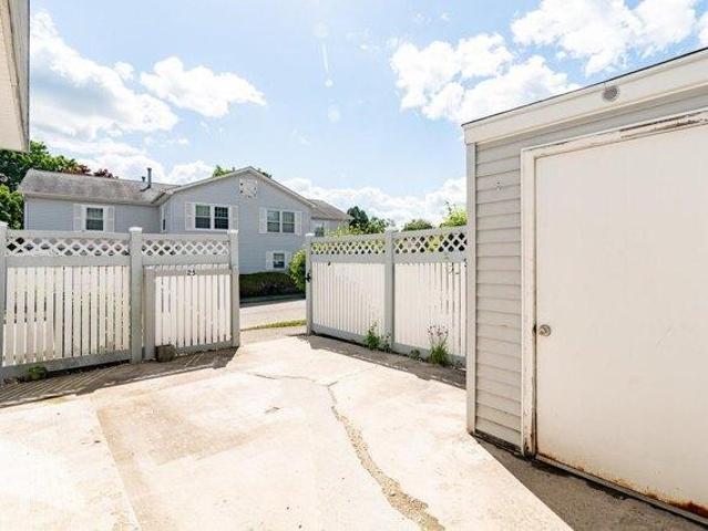 house with 2 bedroom, Rochester NH DS103187511