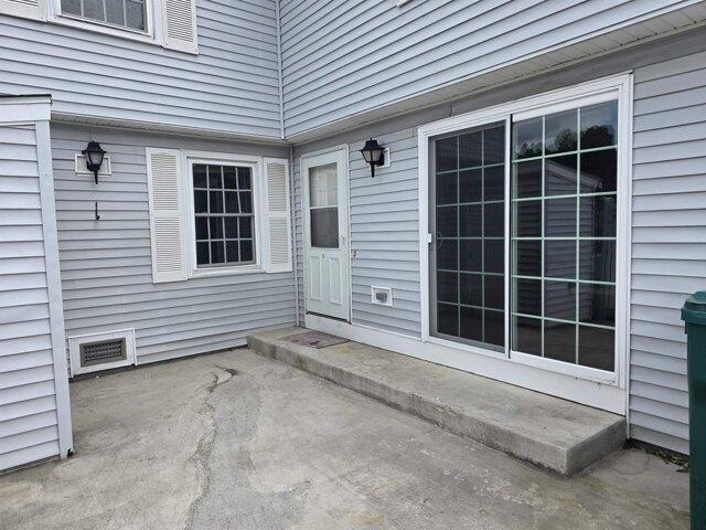 house with 2 bedroom, Rochester NH ES102823428