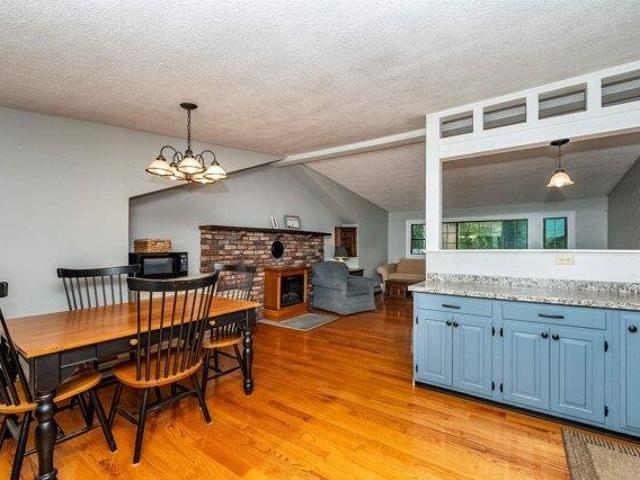 house with 2 bedroom, Rochester NH ES103931061