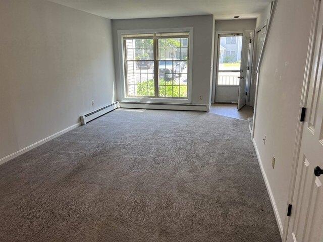 house with 2 bedroom, Rochester NH ES104808105
