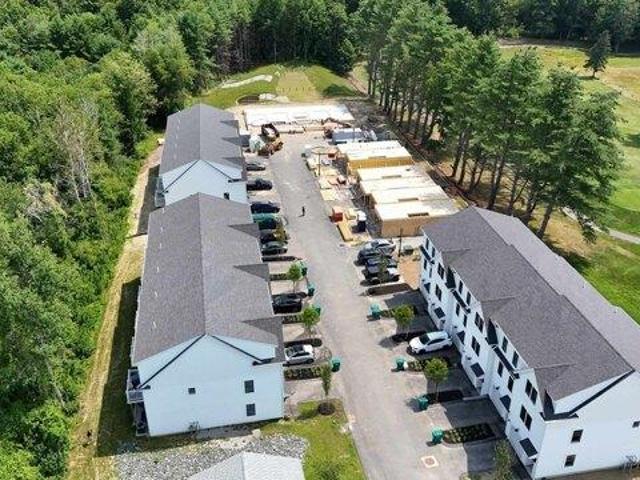 house with 2 bedroom, Rochester NH ES105094056