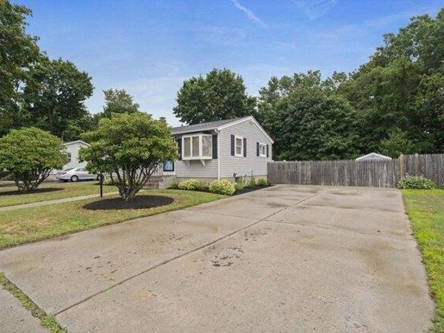 house with 2 bedroom, Rockland MA ES105082551
