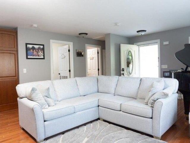house with 2 bedroom, Rockland MA ES105229919