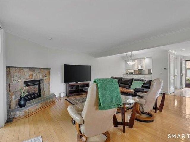 house with 2 bedroom, Rocky Hill CT ES104235566