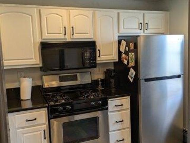 house with 2 bedroom, Rocky Hill CT ES104266369