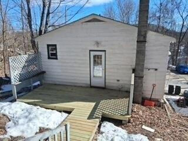 house with 2 bedroom, Rumford ME DLS101602400