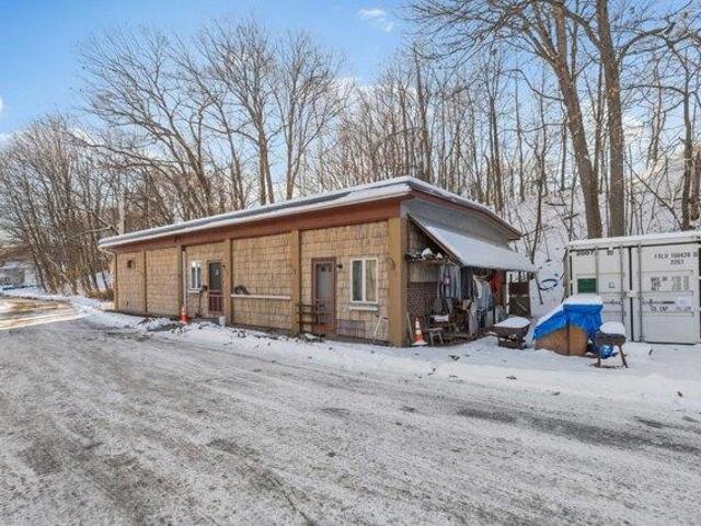 house with 2 bedroom, Rumford ME DLS102800271