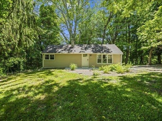 house with 2 bedroom, Russell MA ES105144884