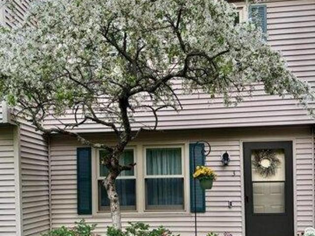 house with 2 bedroom, Scarborough ME DS104010035