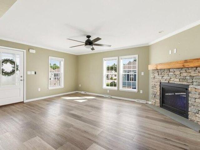 house with 2 bedroom, Scarborough ME ES105192061