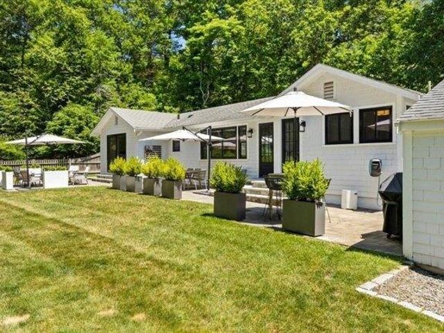 house with 2 bedroom, Scituate MA ES105112802