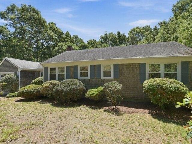 house with 2 bedroom, Sandwich MA DS104266141