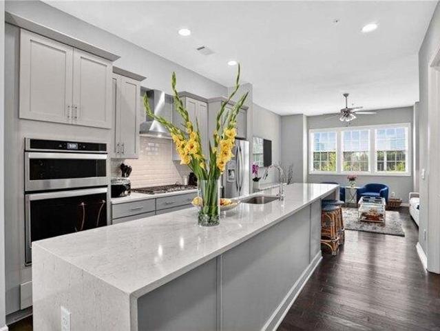 house with 2 bedroom, Sandy Springs GA DS93840612