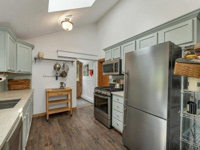 house with 2 bedroom, Sanford ME ES104539725