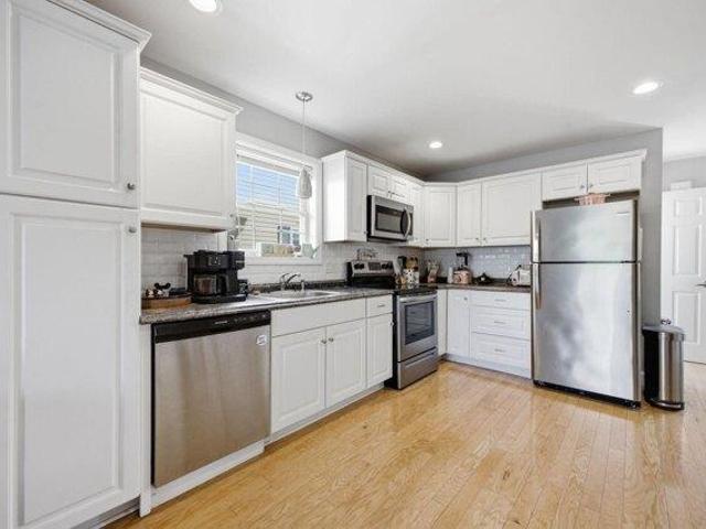 house with 2 bedroom, Saco ME ES105175760