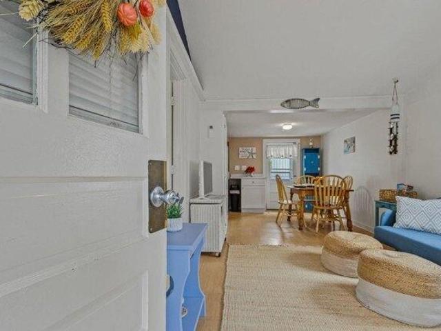 house with 2 bedroom, Saco ME ES103069889