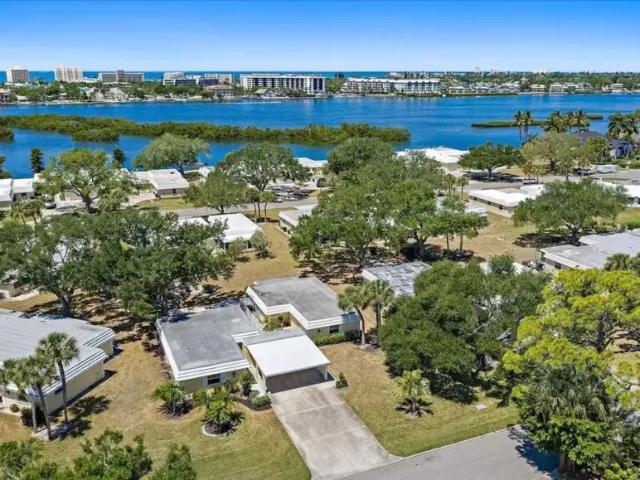 house with 2 bedroom, Sarasota FL DS102399549
