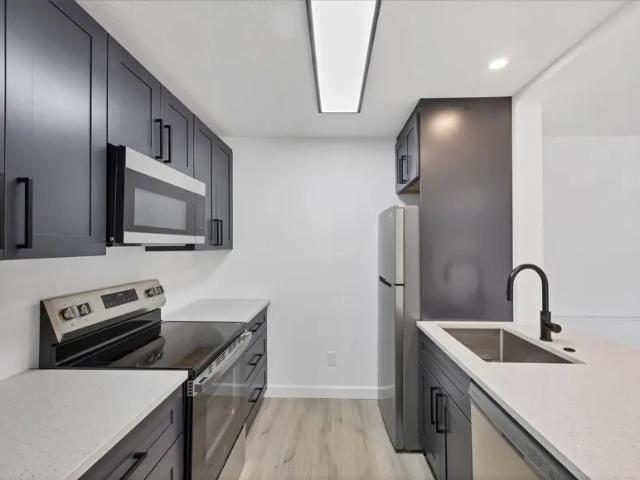house with 2 bedroom, Sarasota FL DS102399556