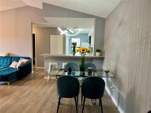 house with 2 bedroom, Sarasota FL DS102587947