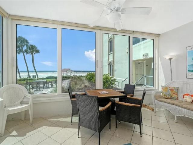 house with 2 bedroom, Sarasota FL DS102659081