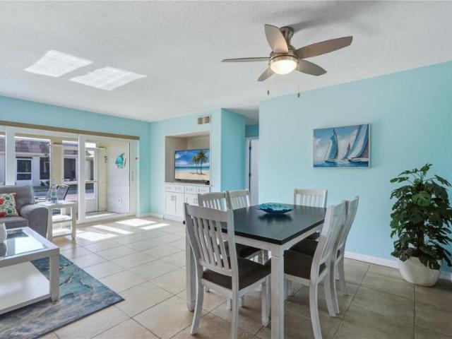 house with 2 bedroom, Sarasota FL DS102660199