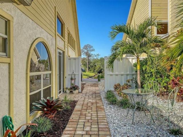 house with 2 bedroom, Sarasota FL DS102661502