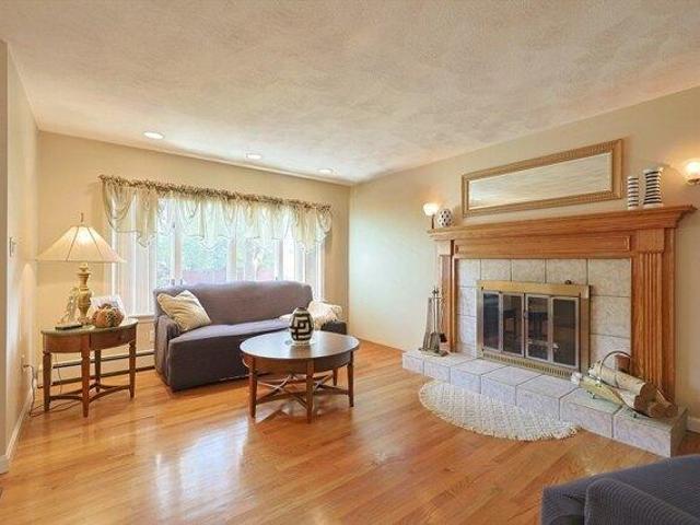 house with 2 bedroom, Saugus MA ES105094200