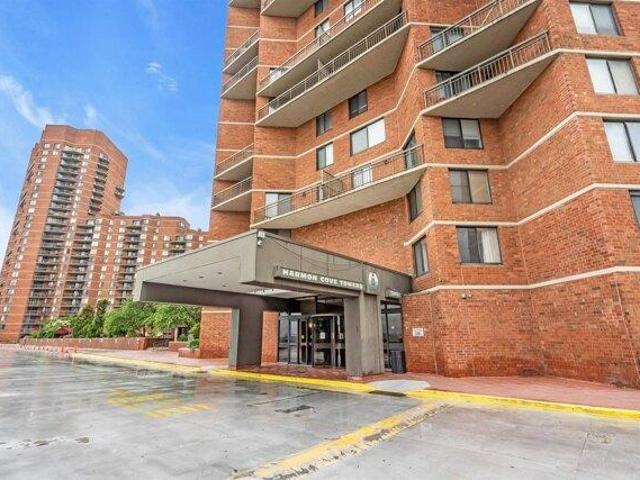 house with 2 bedroom, Secaucus NJ DLS101661687