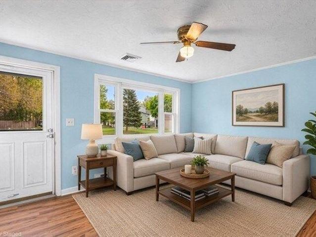 house with 2 bedroom, Seekonk MA DLS102347140