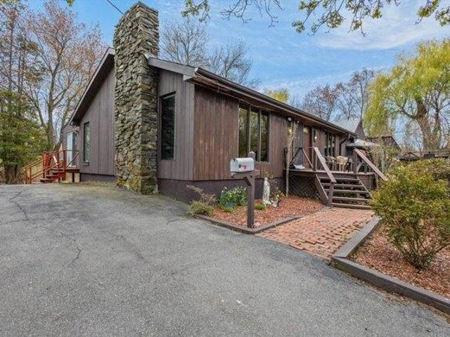 house with 2 bedroom, Seekonk MA DS103927690