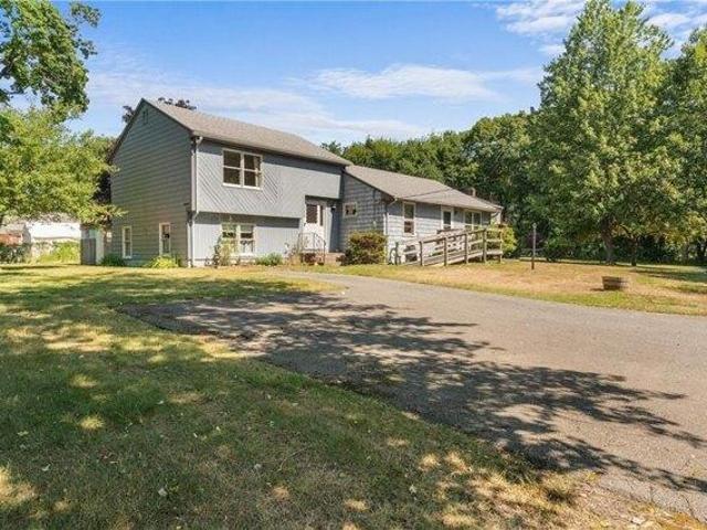 house with 2 bedroom, Seekonk MA DS103970358