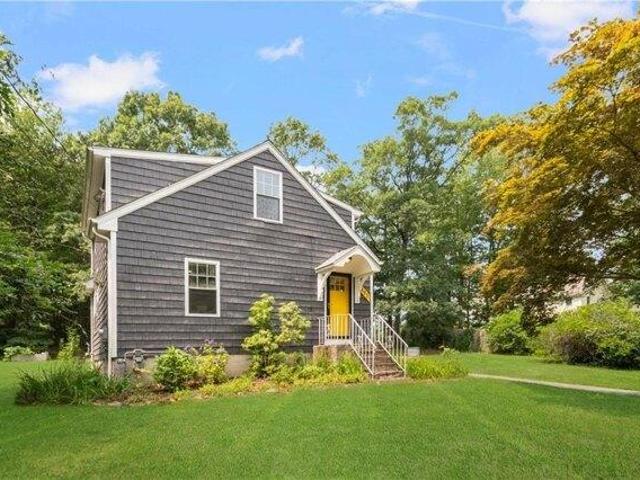 house with 2 bedroom, Seekonk MA ES104264655