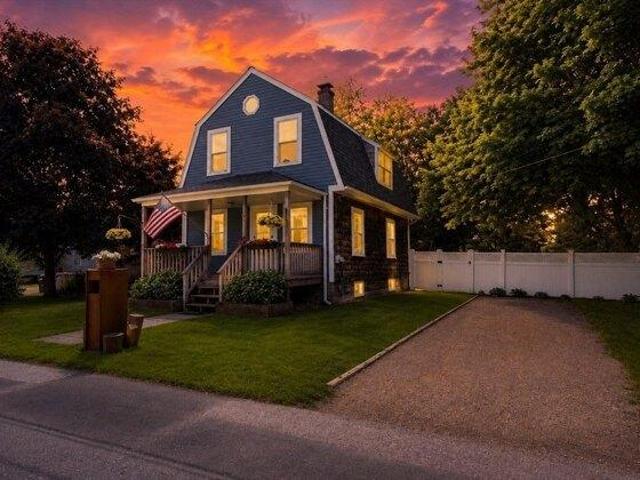 house with 2 bedroom, Seekonk MA ES103967459
