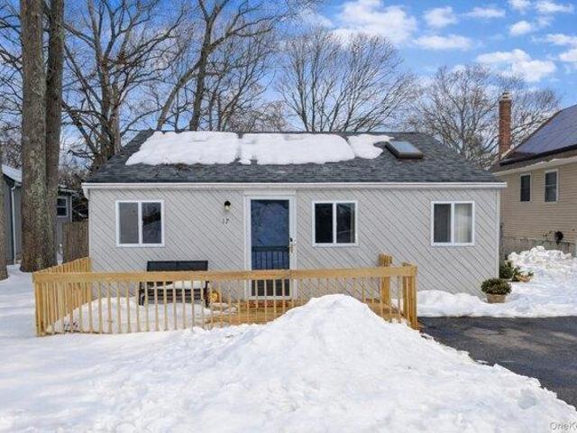 house with 2 bedroom, Selden NY DS100245384