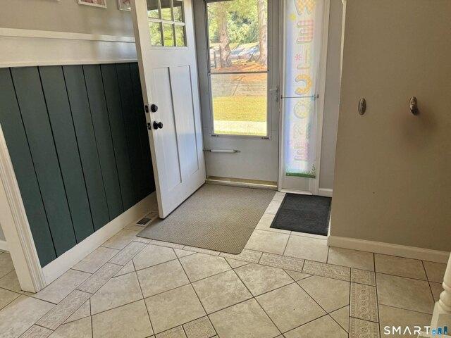 house with 2 bedroom, Seymour CT ES104811553
