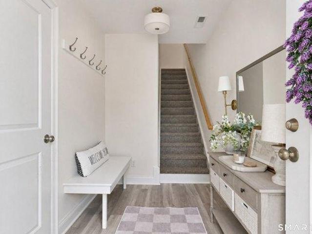 house with 2 bedroom, Seymour CT ES105122928
