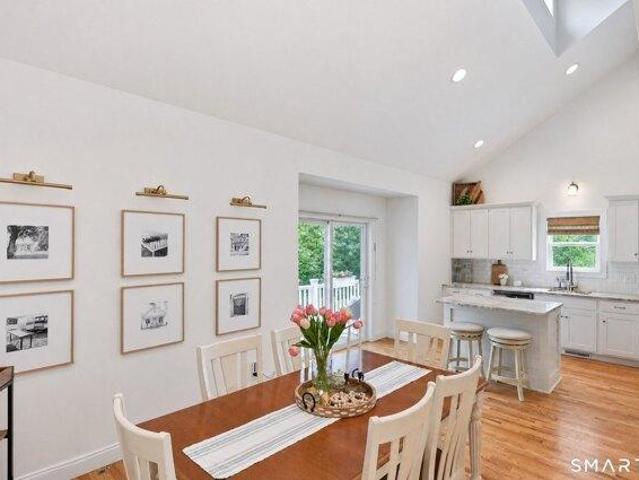 house with 2 bedroom, Seymour CT ES105204337