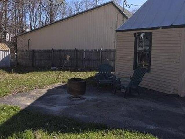 house with 2 bedroom, Skowhegan ME ES103126483