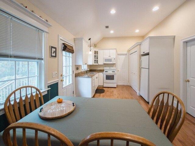 house with 2 bedroom, Sharon MA ES103436197