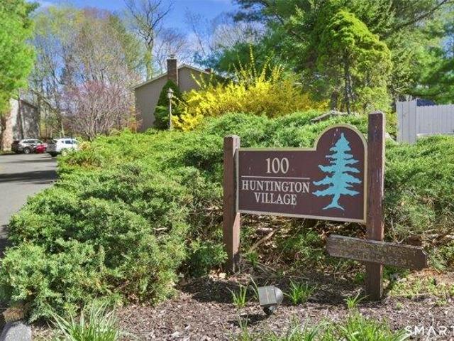house with 2 bedroom, Shelton CT DS102531349