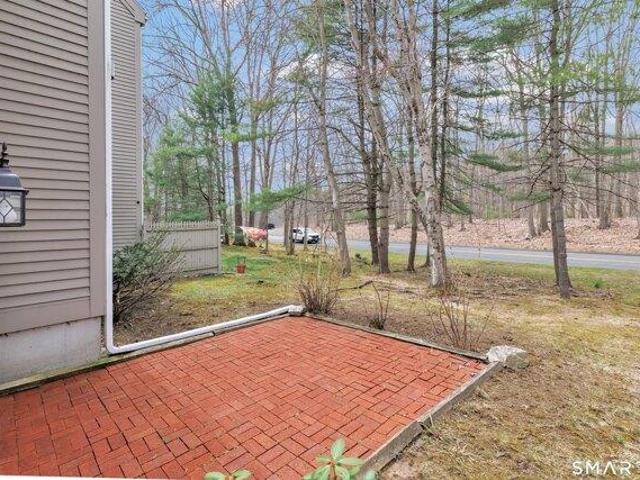 house with 2 bedroom, Shelton CT ES104835586